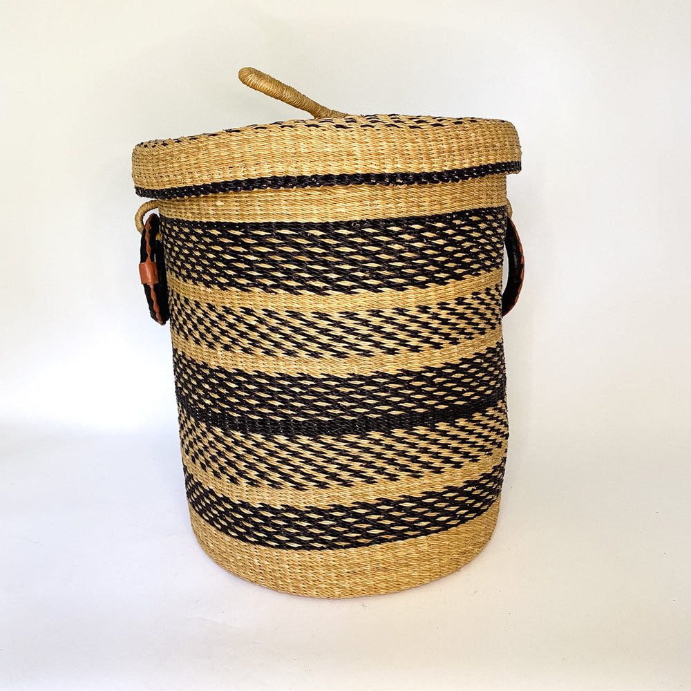 Large Lidded Laundry Baskets