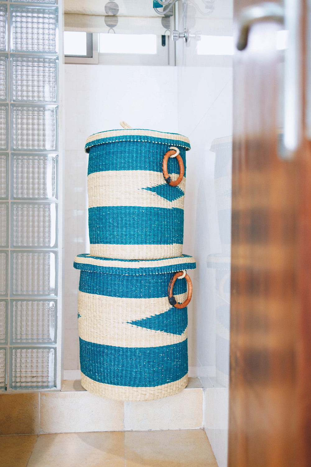 Large Lidded Laundry Baskets